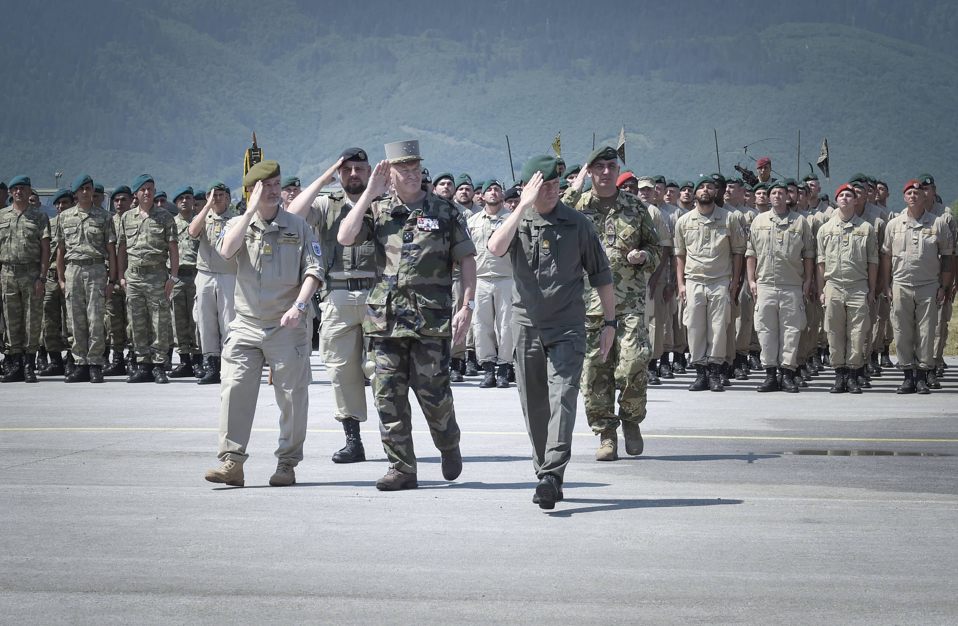 Austrian takes over EUFOR command